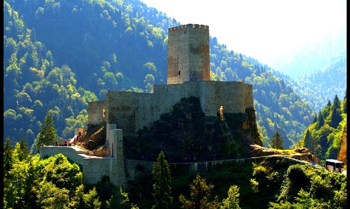 Karadeniz'in Göz Ardı Edilen ve Mutlaka Gezilmesi Gereken 10 Mekanı ...