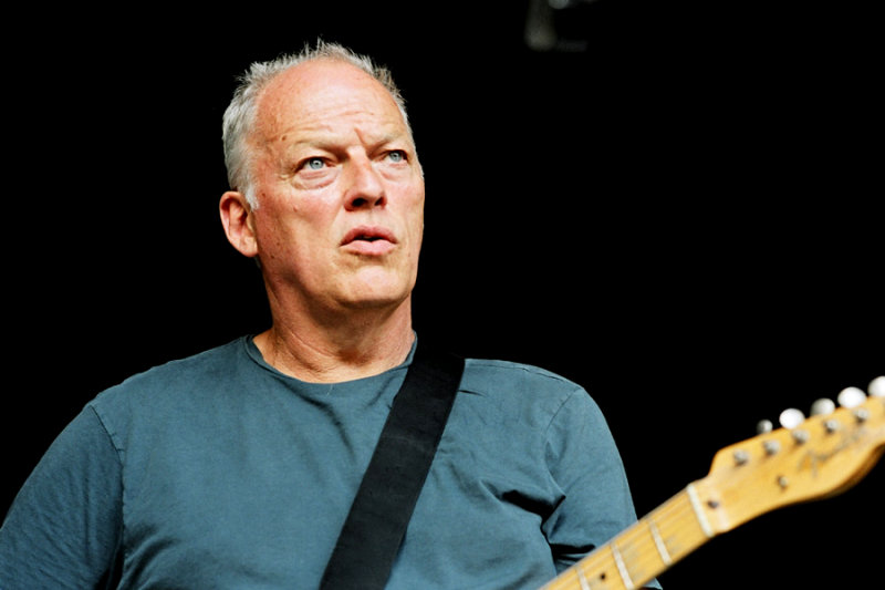 David Gilmour'dan Yeni Klip: 'Rattle That Rock' - Onedio