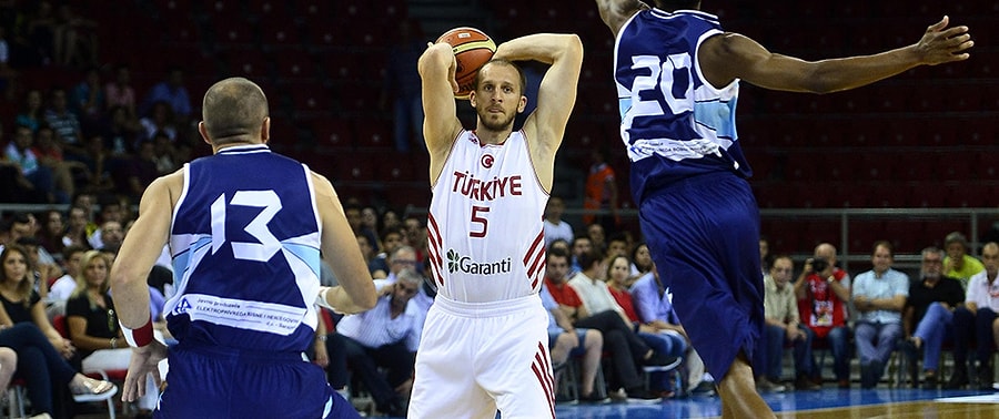 12 Dev Adam'dan Güzel Prova - Onedio