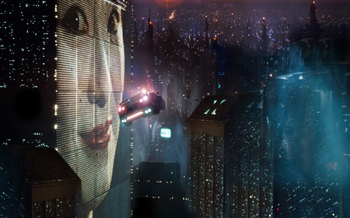 17 Visionary Movies That Actually Foresaw The Future! - Onedio