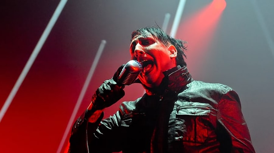 Aykırı Tarzı ile Milyonlara Ulaşan Bir Rockstar: Marilyn Manson - Onedio