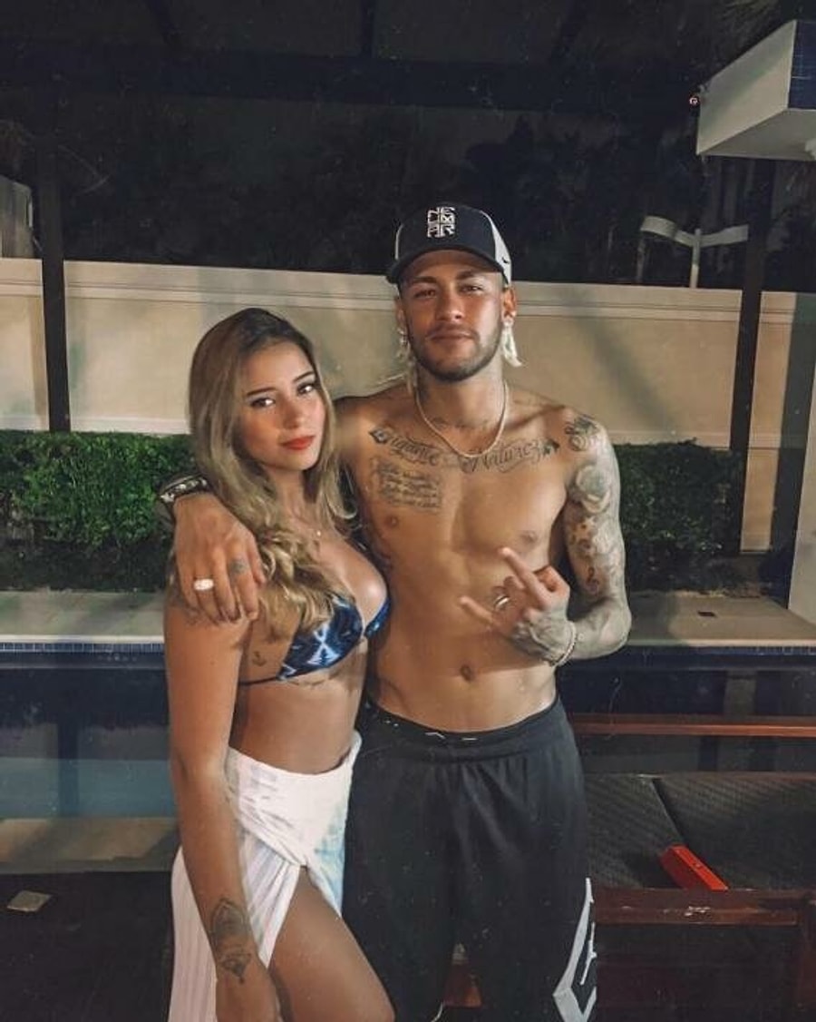 İlişkileriyle Gündemden Düşmeyen Neymar'ın Yeni Kız Arkadaşı İspanyol Model Noa Saez - Onedio