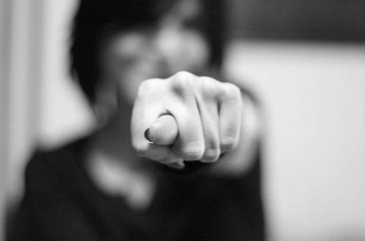 Yargıtay, Mahkemenin Kararını Bozdu: Askerde Yapılan 'Nah' Hareketi Suç ...