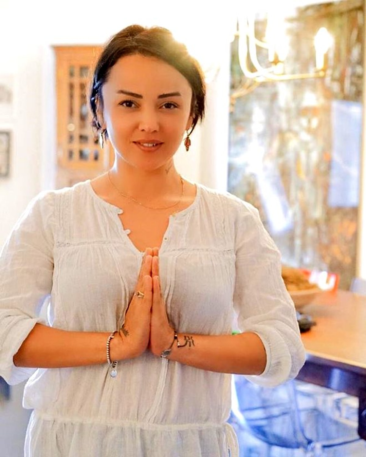 Ünlü Şef Danilo'yu Kendine Deli Divane Aşık Eden Tuğçe Altınbilek Tam ...