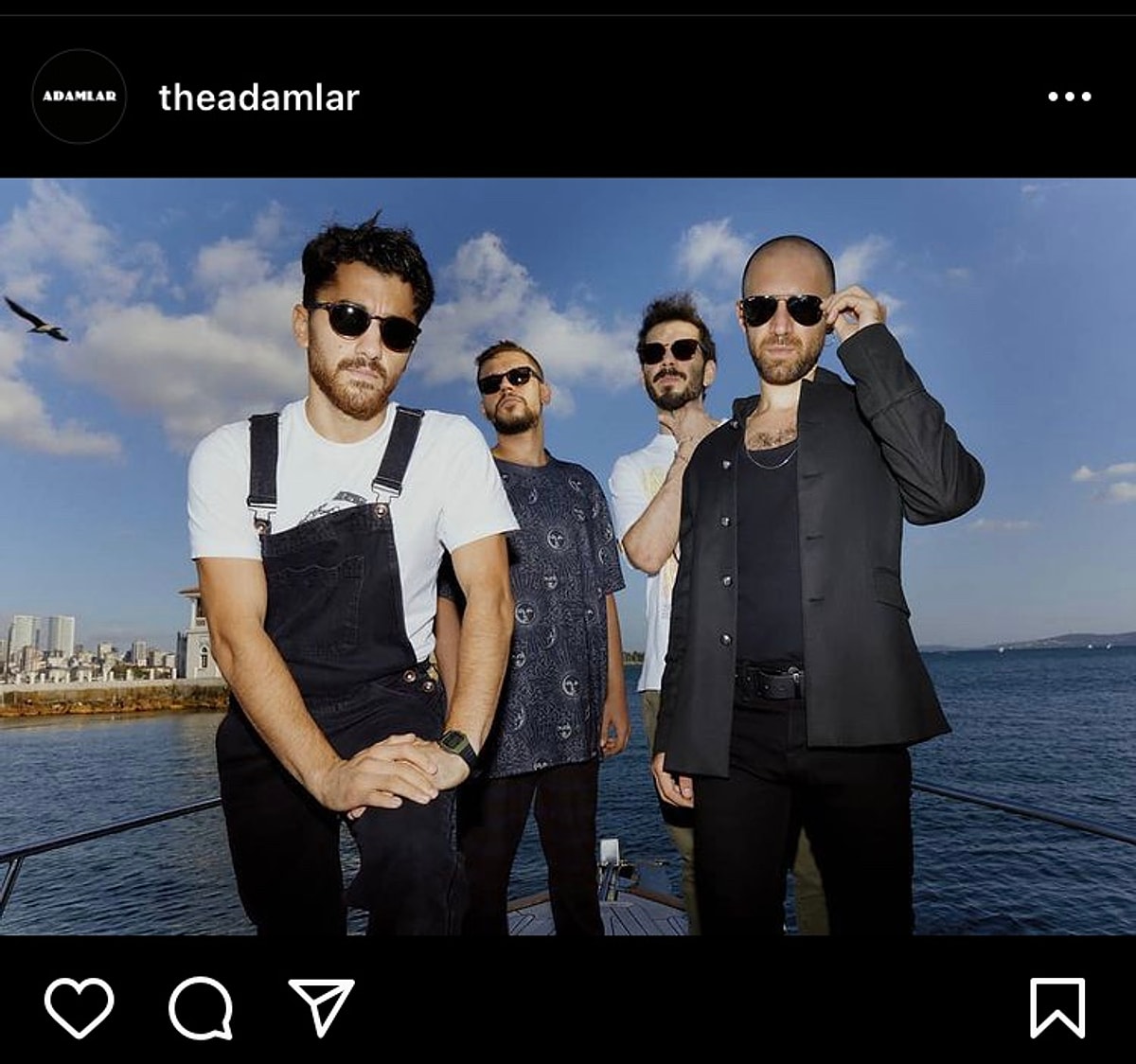 Ey Ahali! Dinleyicisine Tür Cümbüşü Yaşatan Müzik Grubu Adamlar - Onedio