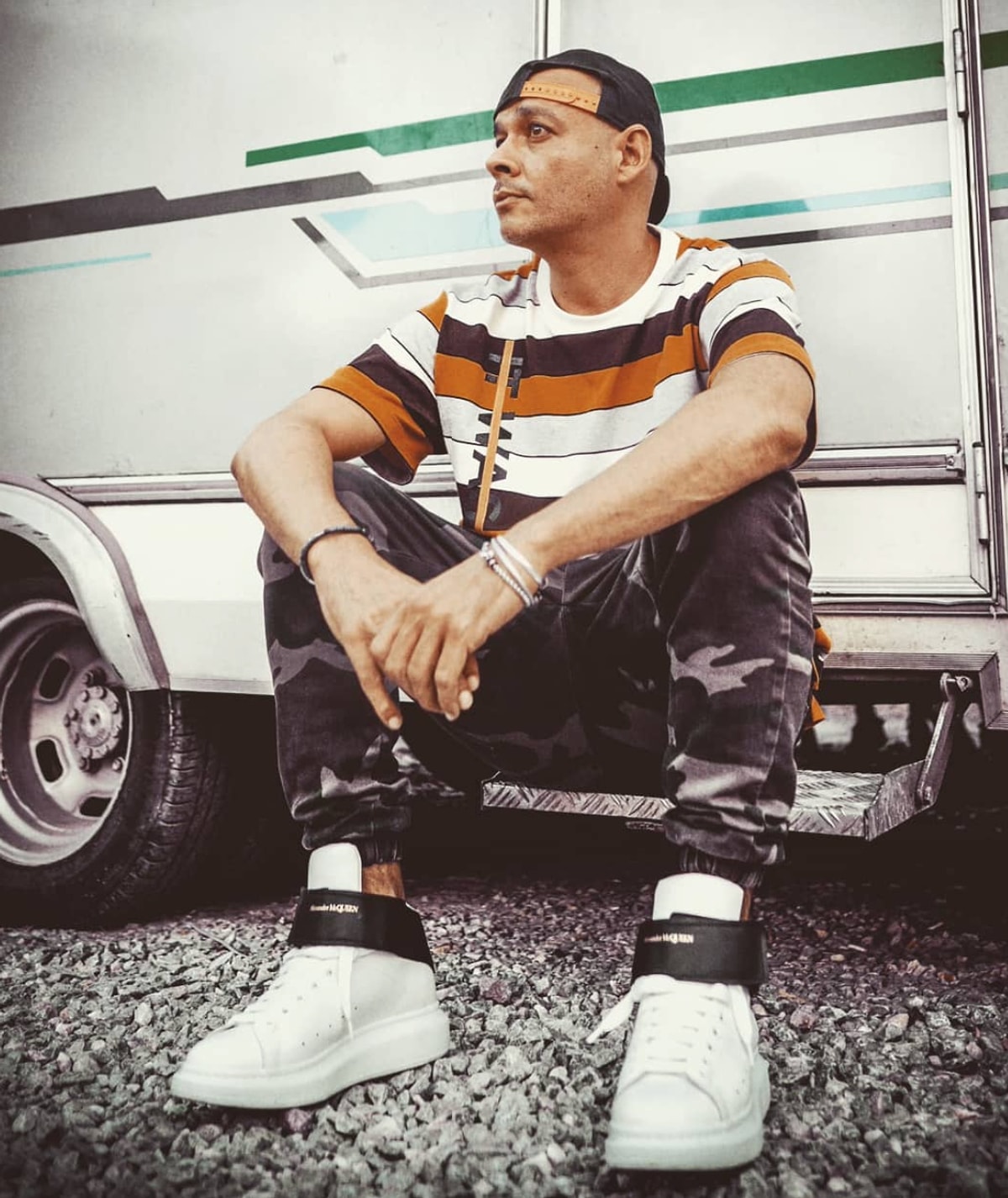 Türk Rap Müziğinin Başarılı İsmi Ceza'nın Evliliğinden Kariyerine Bu ...