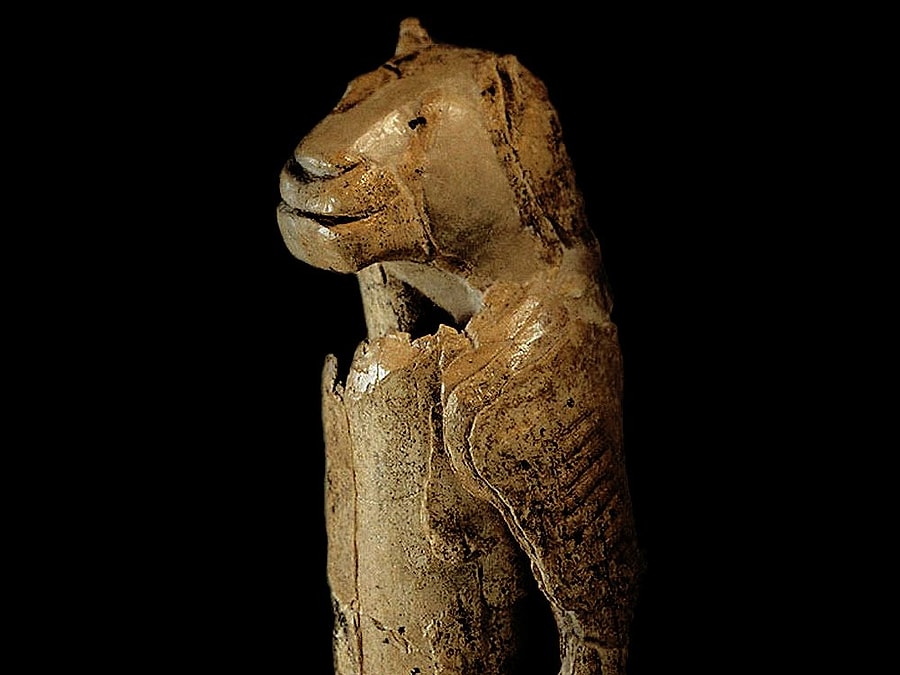 En Eski Sanat Eseri Aslan Adam Heykeli - Onedio