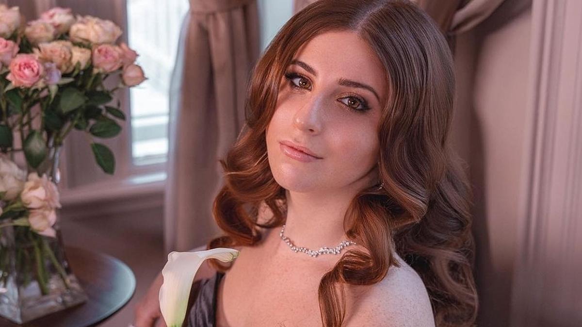 Zeynep Özkaya Kimdir? Sihirli Annem'in Çilek'i Zeynep Özkaya Nereli ve ...