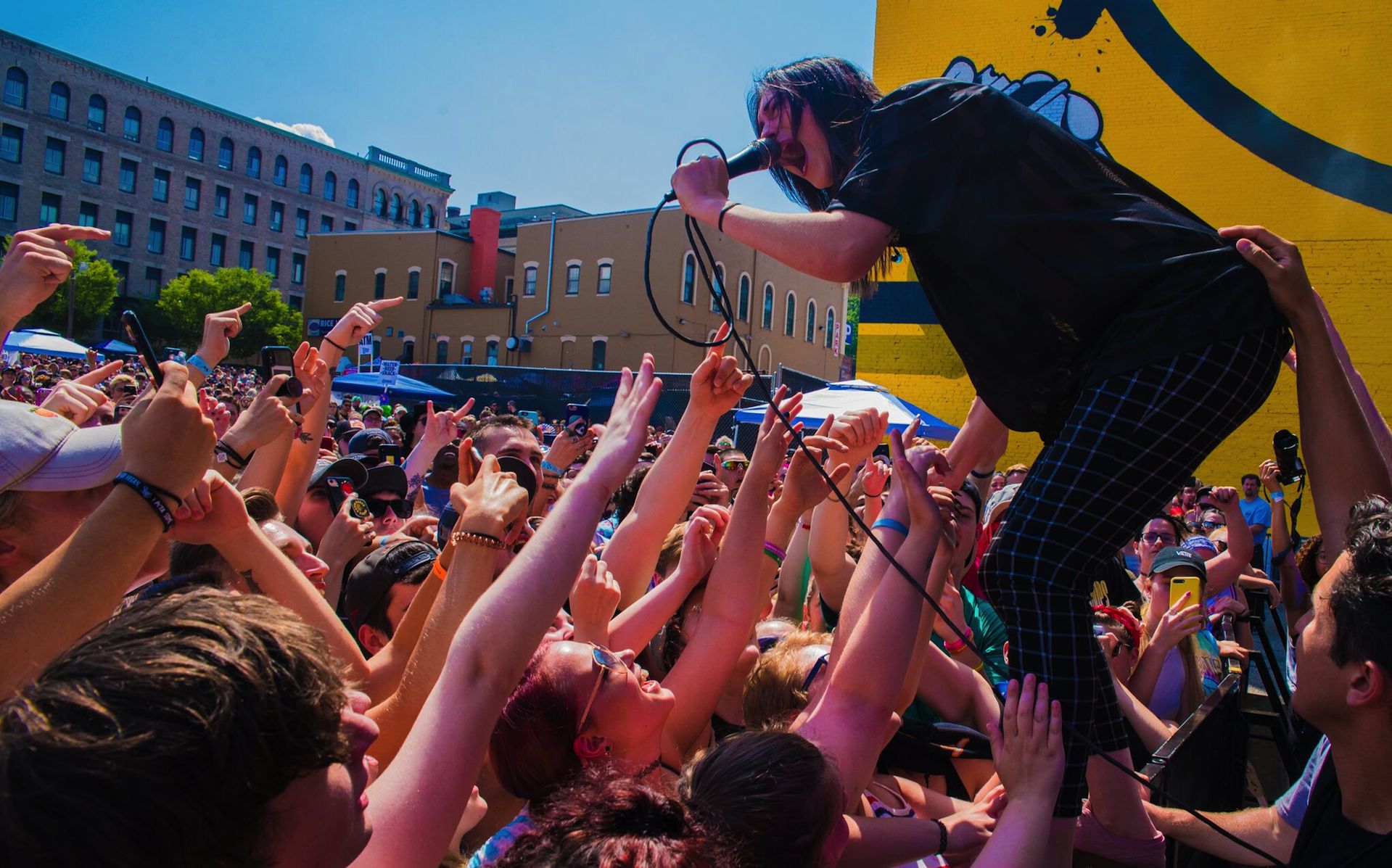 Pop Punk Lovers Cannot Miss This Exciting Summer 2022 Tour - Onedio