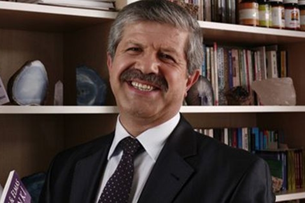 Ahmet Maranki Kimdir? Türkiye'nin "Lokman Hekimi" Ahmet Maranki Nereli ...