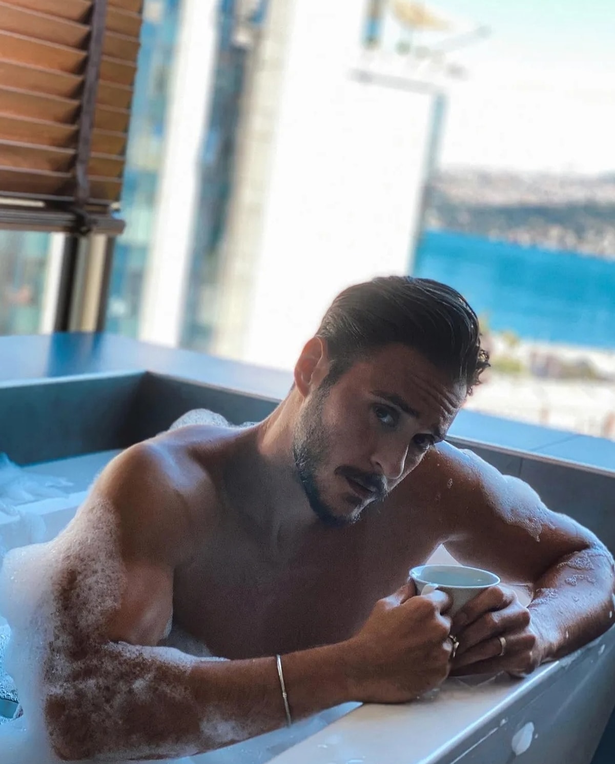 Anıl Altan Kimdir? Pelin Akil'in Eşi Anıl Altan Nereli ve Kaç Yaşında ...