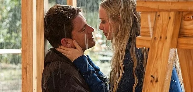 Netflix'te İzlediğinizde Sizi Kalbinizden Vuracak Romantik Film Tavsiyeleri