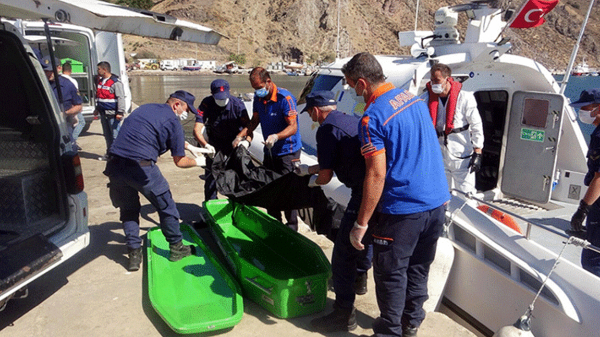 Lastik Bot Patlatıldı: 4'ü Çocuk 6 Göçmen Öldü - Onedio