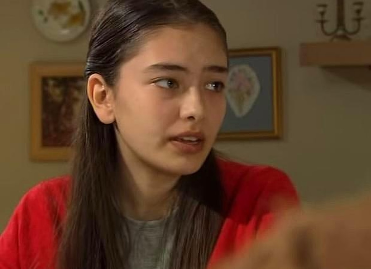 Neslihan Atagül'ün Oynadığı Dizi ve Filmler Neler? - Onedio