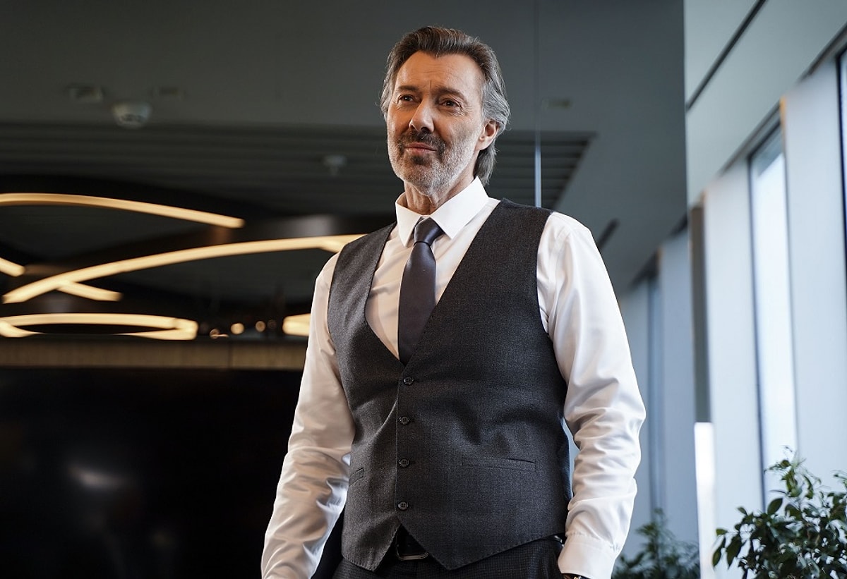 Ben Bu Cihana Sığmazam'ın Ağır Abisi Dumrul Bey'i Canlandıran Hakan ...