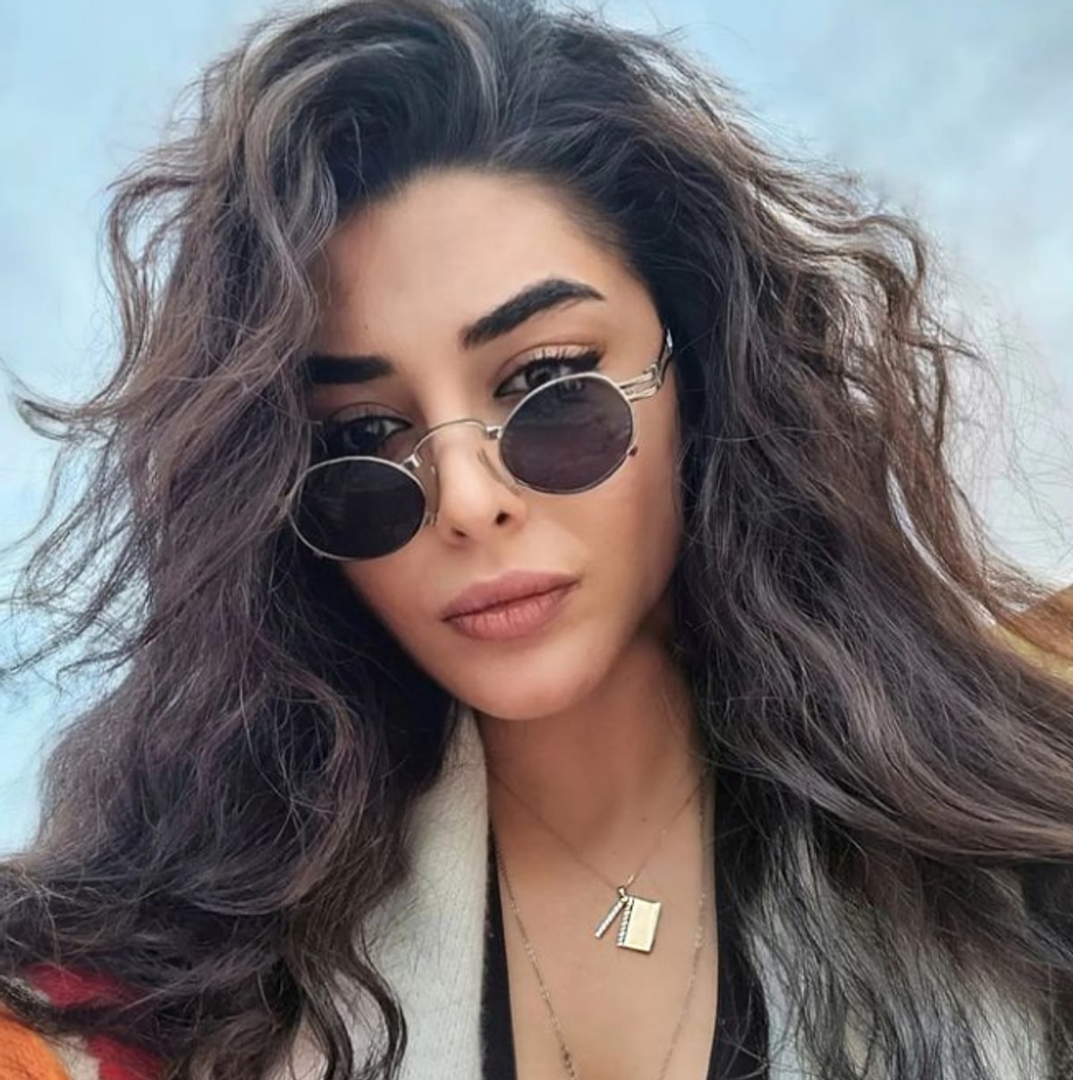 Şükrü Özyıldız'ın Sevgilisi Büşra Cebe - Onedio