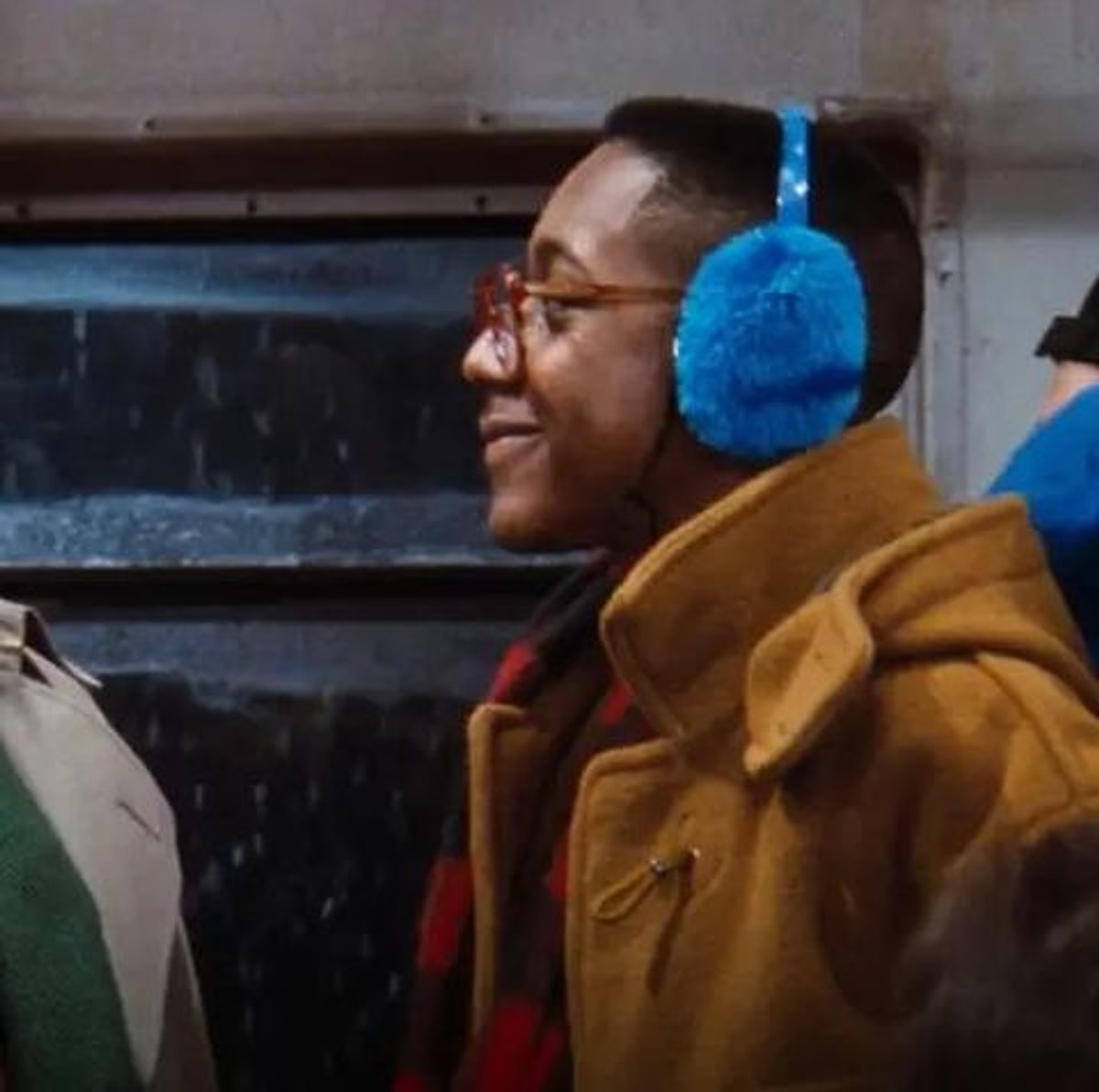 15 of the Best Christmas-themed TV Shows to Binge-watch This December ...