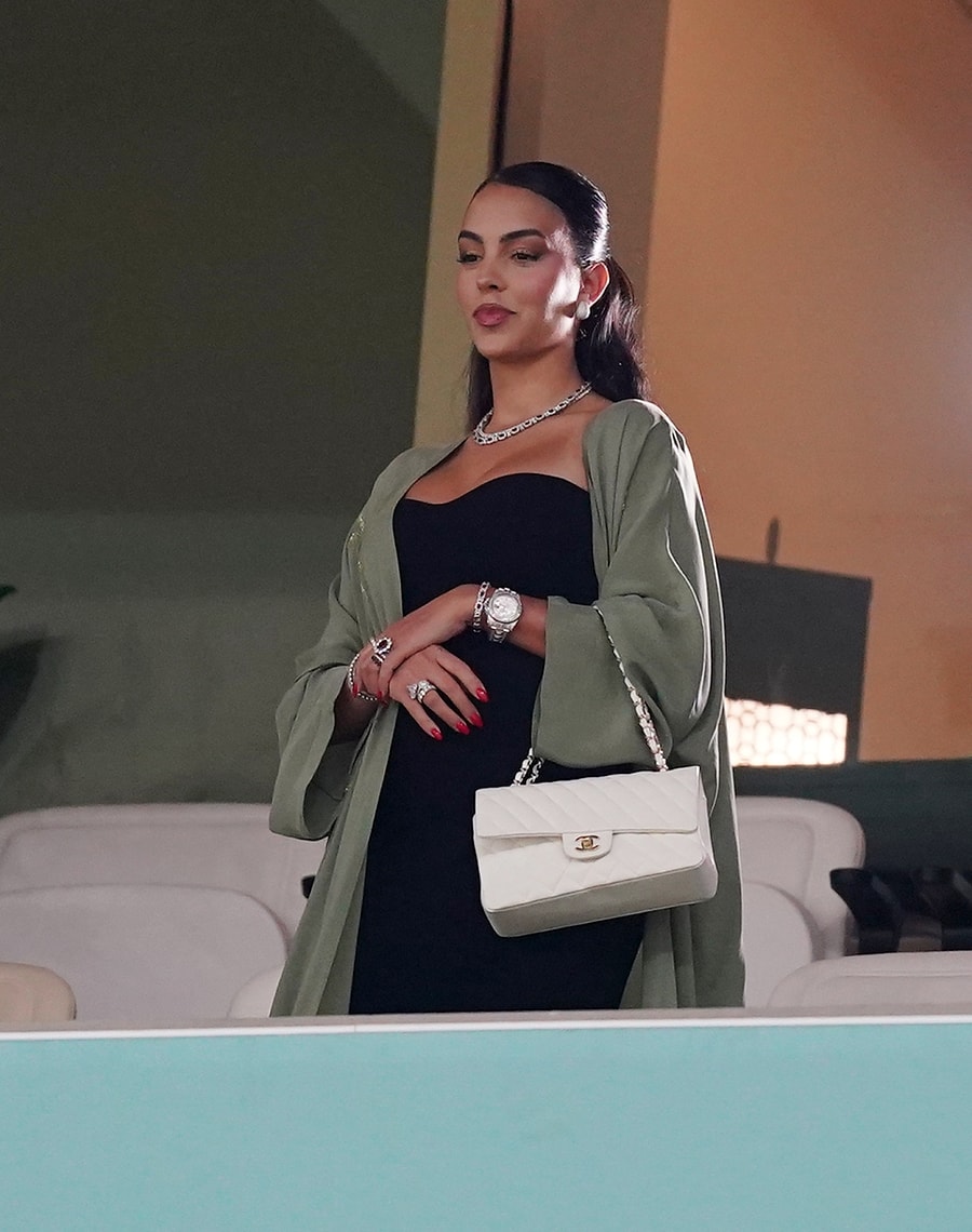 Dünya Kupası'nda Futbolcu Eşlerini Yalnız Bırakmayıp Tribünleri ...