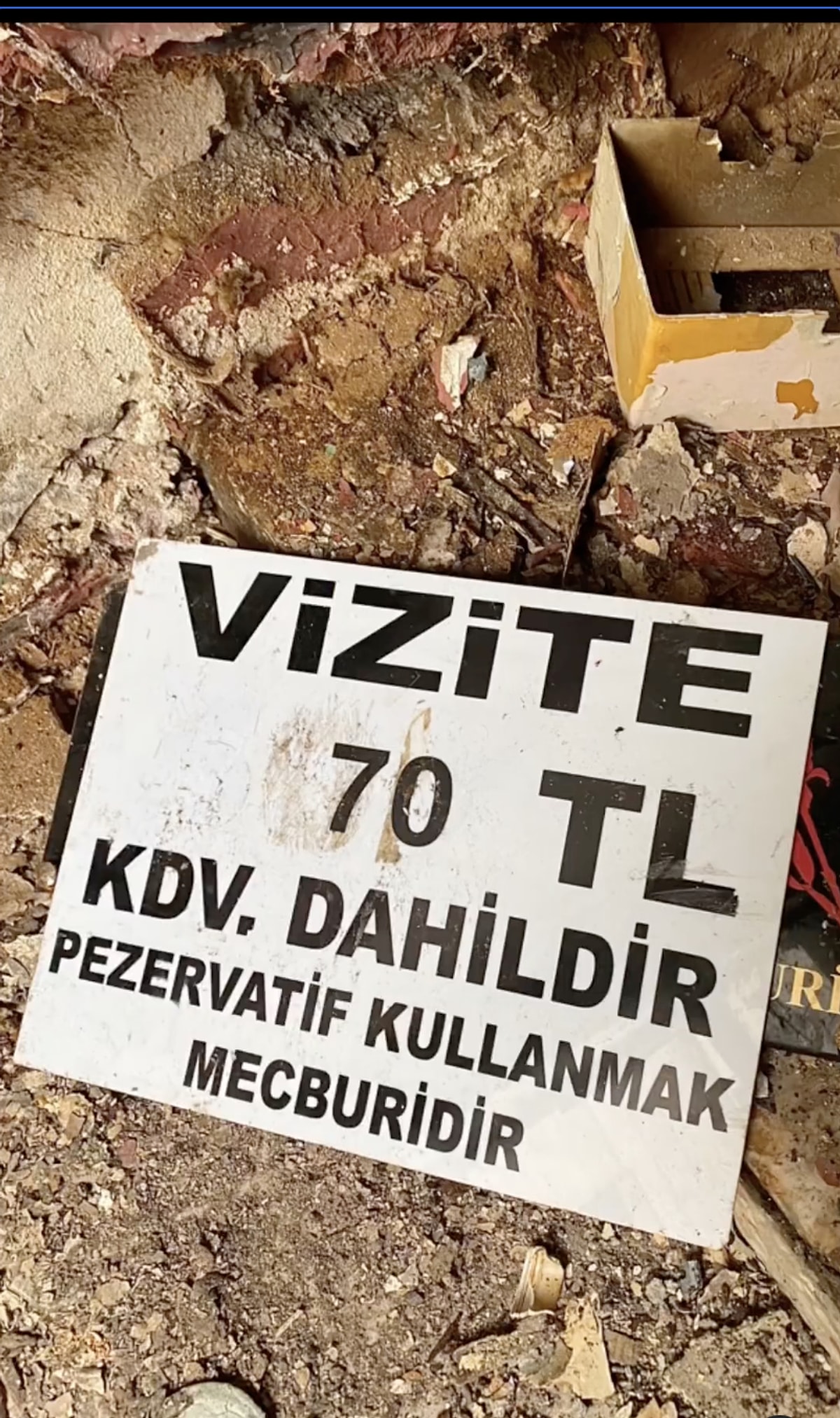 Karaköy Zürafa Sokak'taki Genelevlerde Kadınlardan Kalan Detayları ...