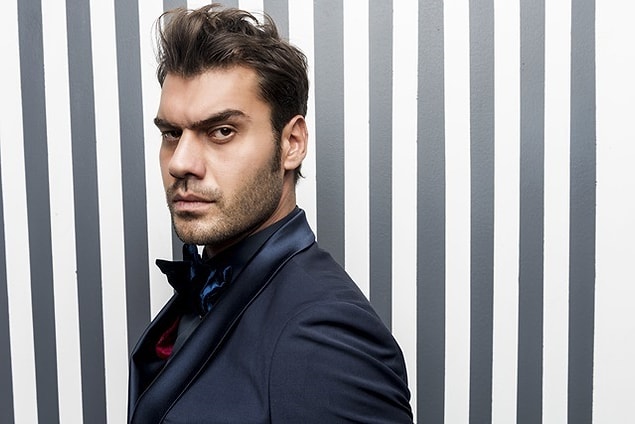 Netflix'in Yeni Dizisi Kasaba'nın Oyuncuları Belli Oldu: Okan Yalabık Başrolde!