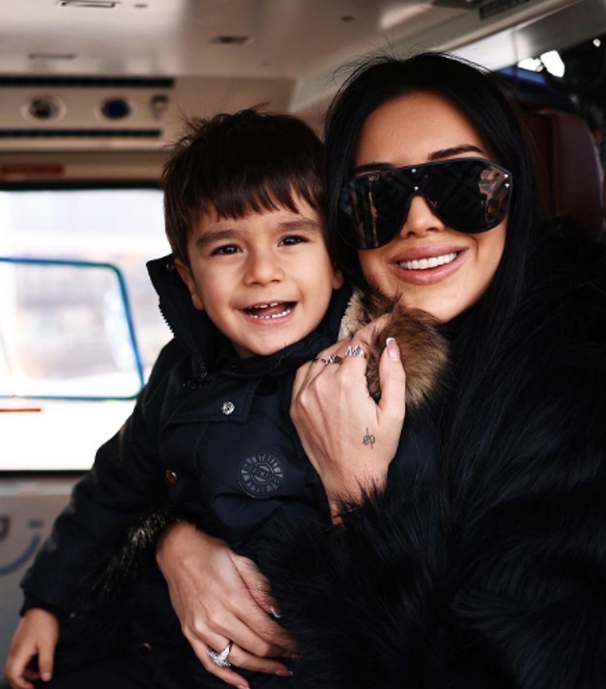 Dilan Polat ve Eşi, Çocuklarına Doğum Günü Hediyesi Olarak Ev Almışlar ...