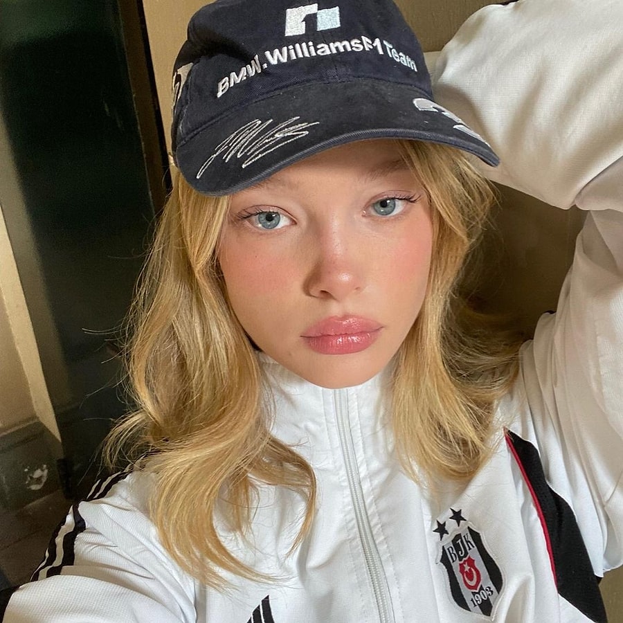 Fenerbahçe'nin Yıldızı Arda Güler'in Fenomen Pdm.Clara ile Takipleşmesi ...