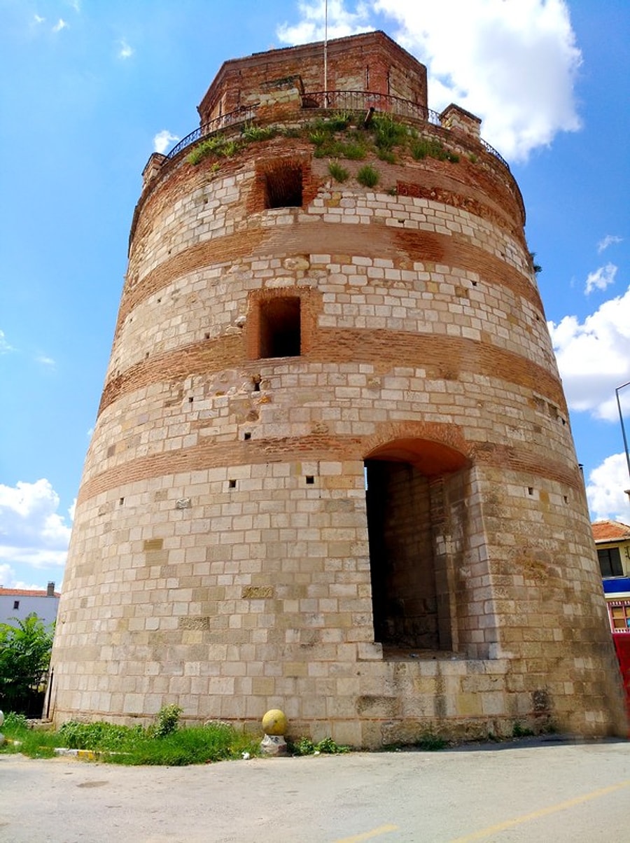 Yıldırım'ın Oğlu Mustafa Çelebi, Nasıl Düzme Oldu? - Onedio