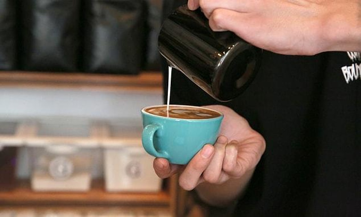 The Ultimate Guide to Flat White Coffee: Origins and Recipe - Onedio