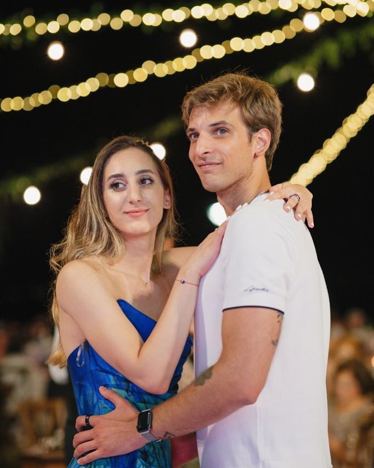 Voleybolcu Ayça Aykaç'a Yorum Yapan Densize Nişanlısı Mert Altıntaş'ın ...