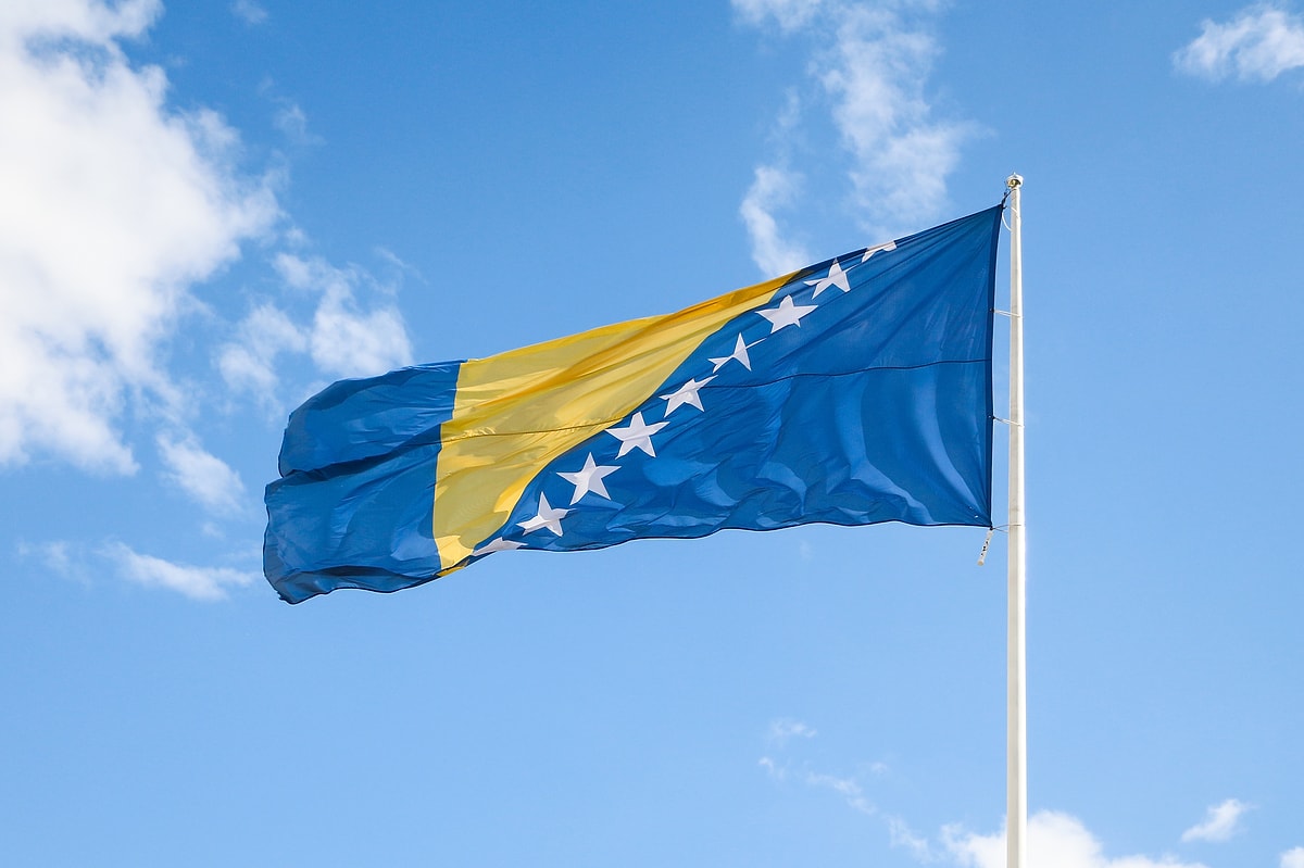 Bosna Hersek Bayrağı - Onedio