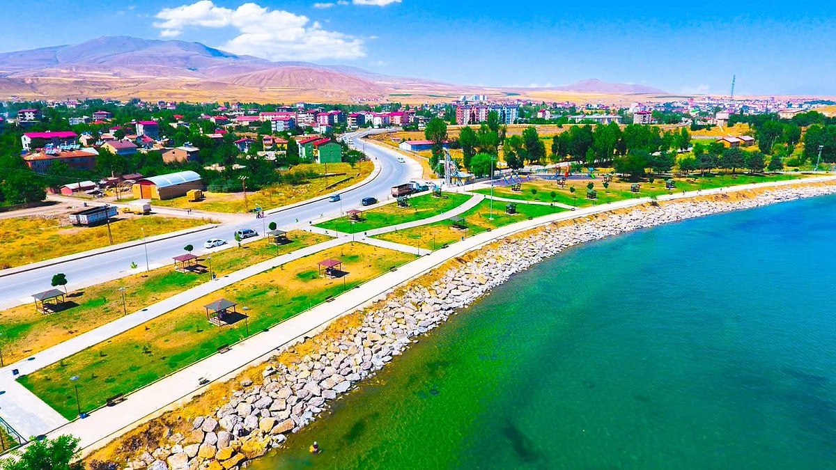 From Castles to Crater Lakes: Discovering the Rich Heritage of Bitlis ...