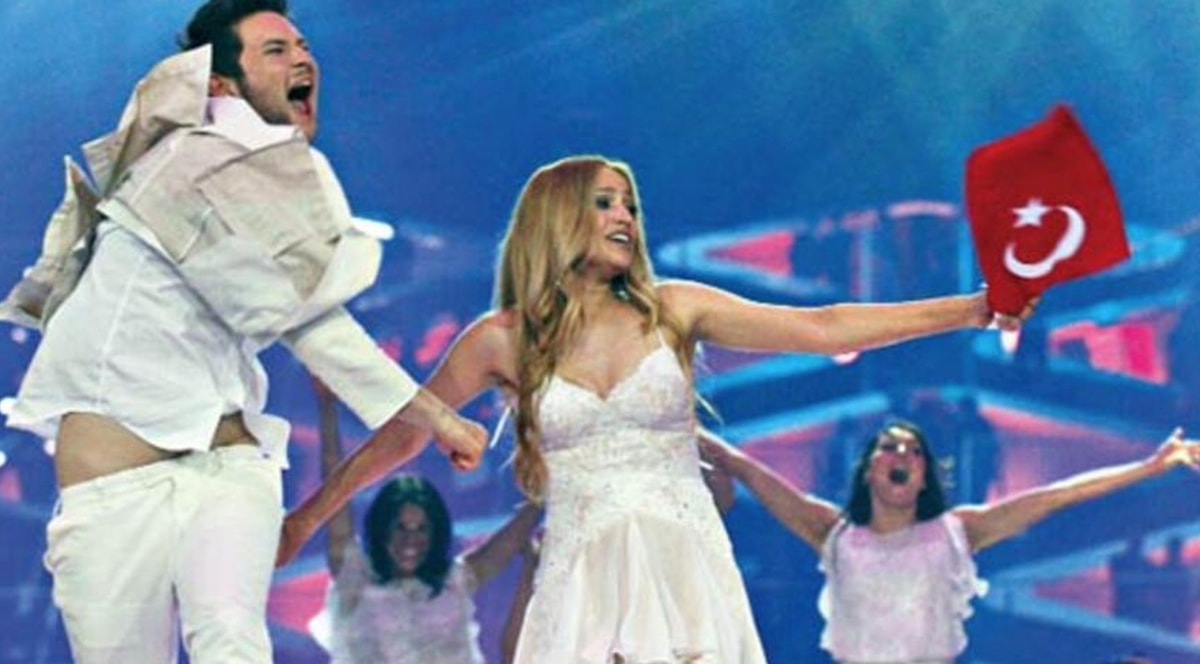 Hasret Kaldık! Edis'ten Eurovision'la İlgili Sorulara Kalpleri Isıtan ...