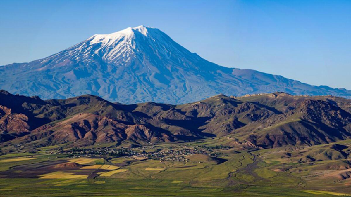 Mount Ararat: Legends, Myths, and the Quest to Reach its Summit - Onedio