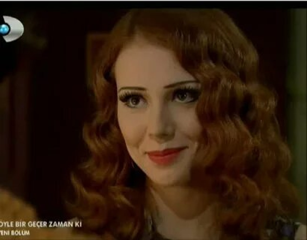 Elçin Sangu: A Rising Star in Turkish Television and Film - Onedio