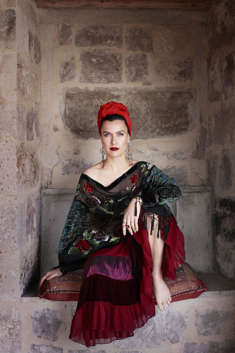 Şevval Sam: A Luminary of Talent and Inspiration - Onedio