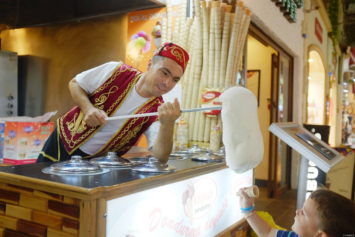 Turkish Ice Cream Men: Masters of Entertainment and Teasing - Onedio