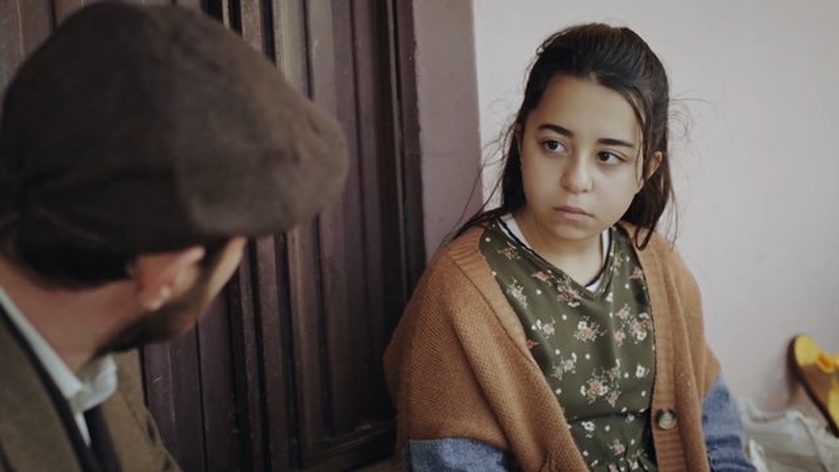 İbrahim Tatlıses, Genç Oyuncu Beren Gökyıldız'ı Kilosuyla İlgili Uyardı ...