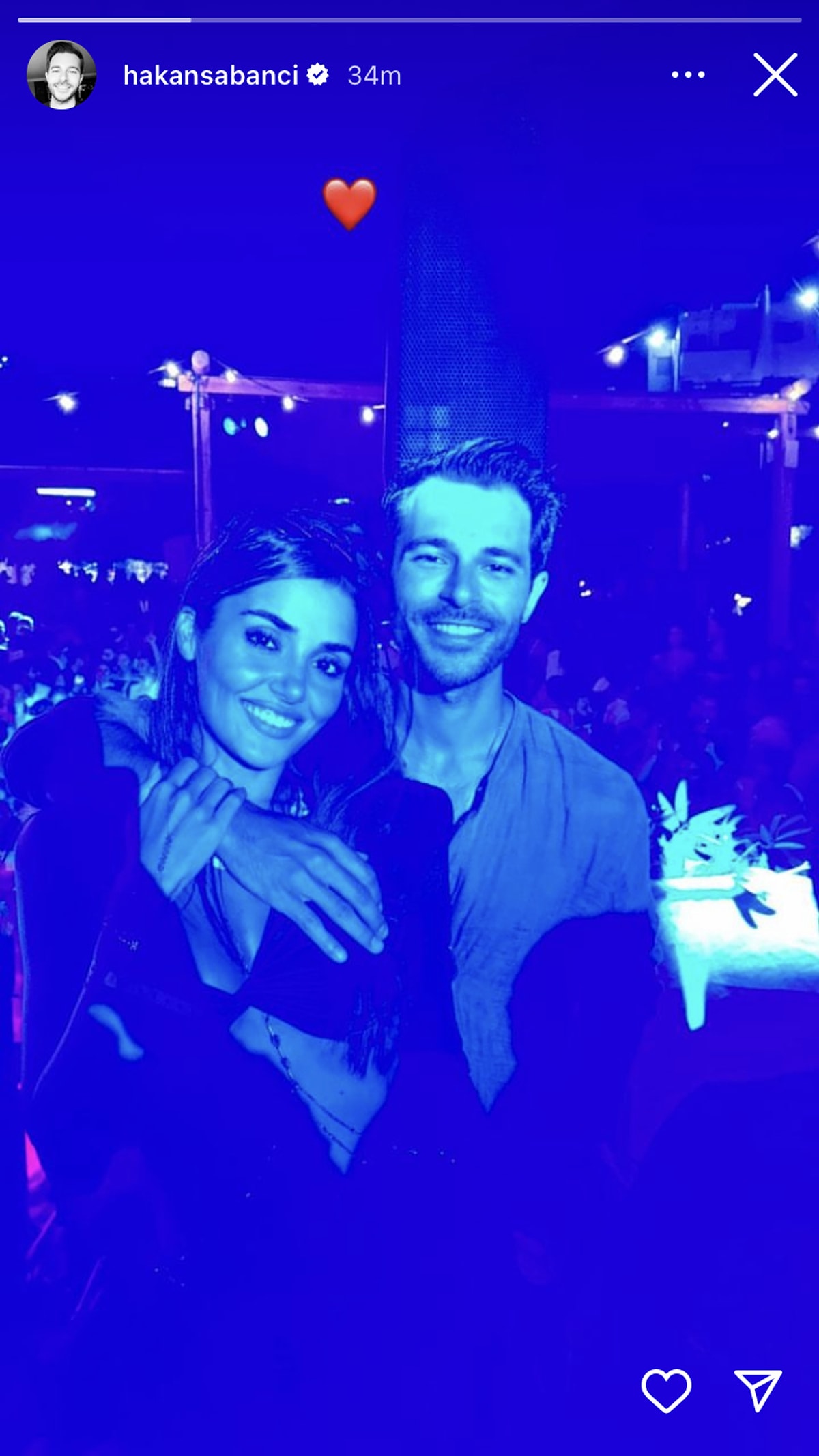 Hakan Sabancı ve Hande Erçel Her İkisinin de Net Gözüktüğü Fotoğrafı ...