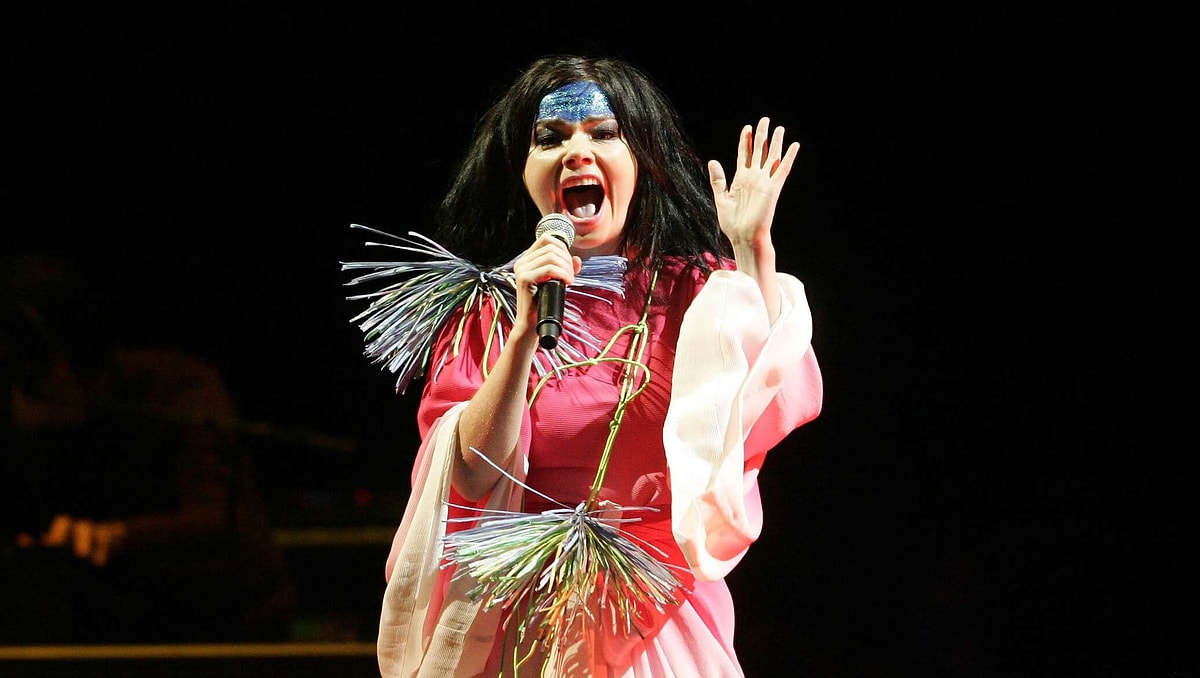 Pop Divas Through the Decades: Discover Your Inner Pop Powerhouse! - Onedio