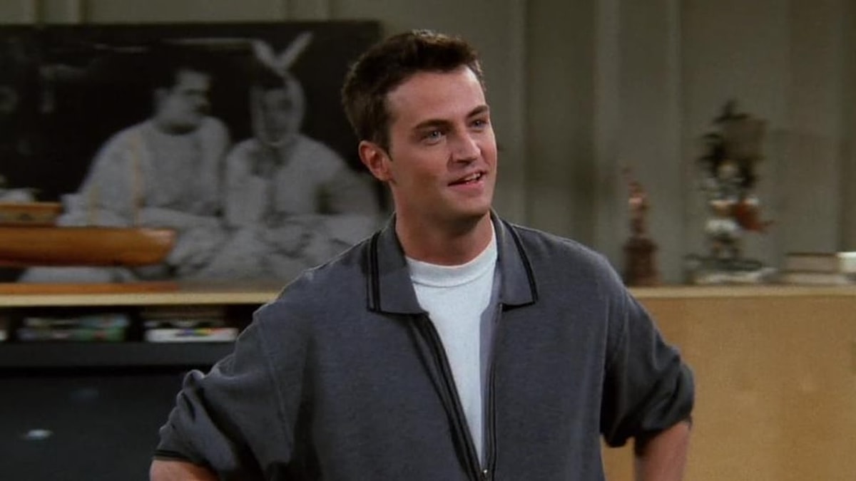 Friends Dizisinin Monica'sı Courteney Cox, Matthew Perry'ye Veda Etti ...