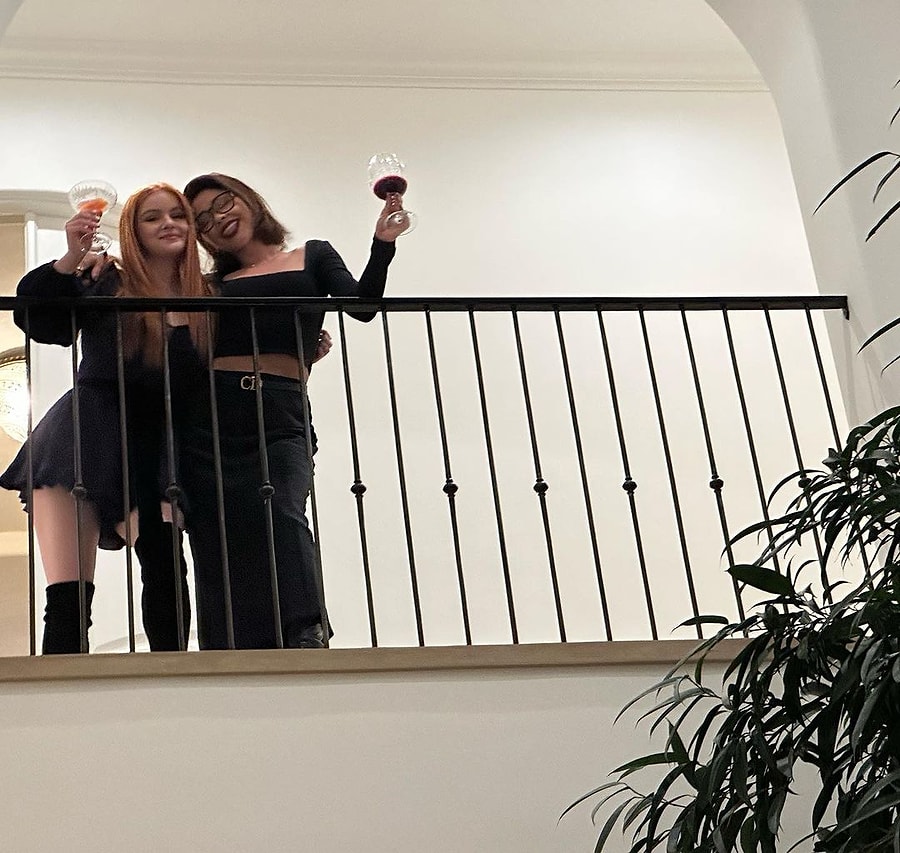 Sevilen Sitcom Dizisi Modern Family Oyuncuları Yıllar Sonra Tekrardan ...