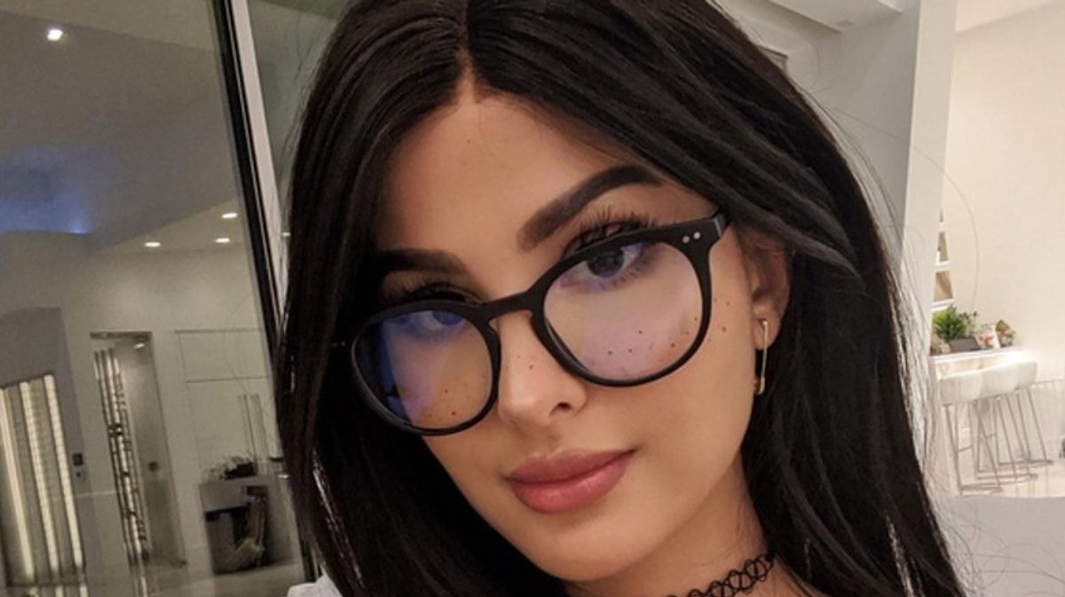 Çektiği Cosplay Videoları ile Tanınan Türk YouTuber Lia Shelesh Kimdir ...