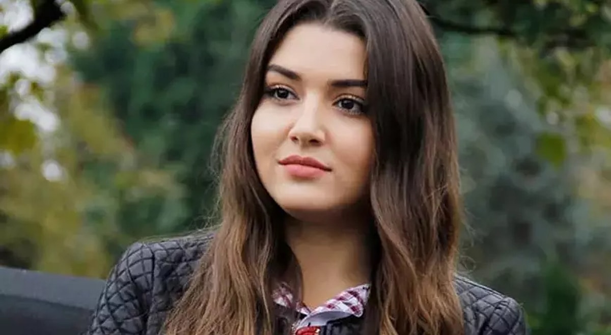 Hande Erçel'in Yıllar Önce Oynadığı Dizideki Eski Hali Yeniden Gündem ...