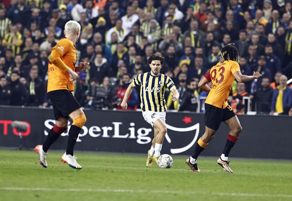 Rekor Bedelle Satıldıktan Sonra Tartışmalar Alevlendi: Sizce Ferdi Kadıoğlu mu, Sacha Boey mi ...