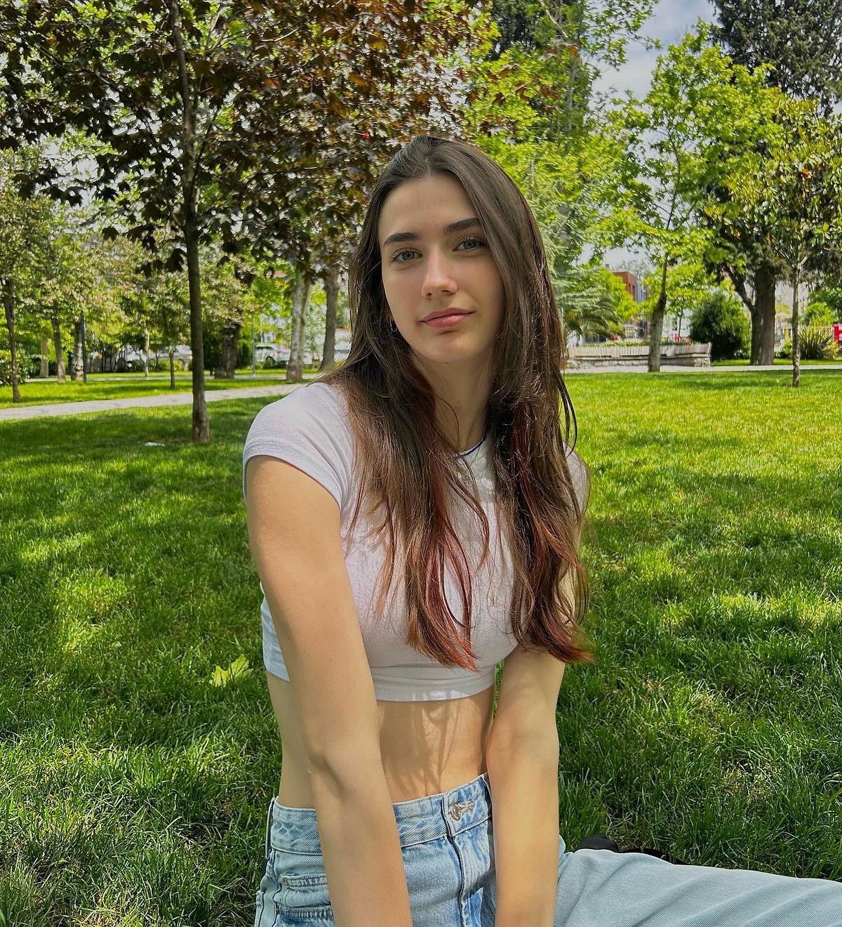 Güzel Voleybolcu Dilay Özdemir Sevgililer Gününde Melih Tunca ile Birlikte Yaptığı Aşk Dolu ...