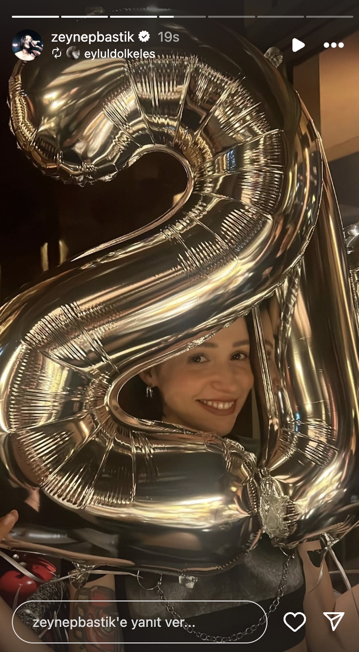 'Bahar' Ekibinden İç Isıtan Poz! 22 Mart'ta Ünlülerin Yaptığı Instagram ...