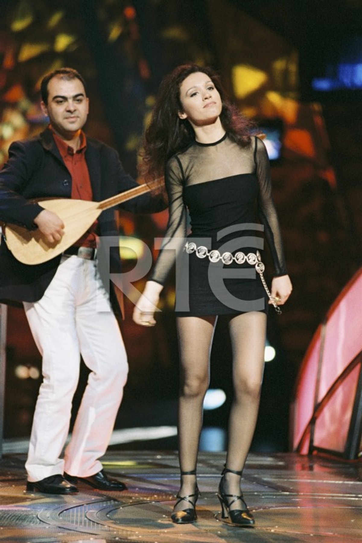 27 Sene Önce Eurovision'da Dinle Şarkısıyla Ülkemize Üçüncülüğü ...