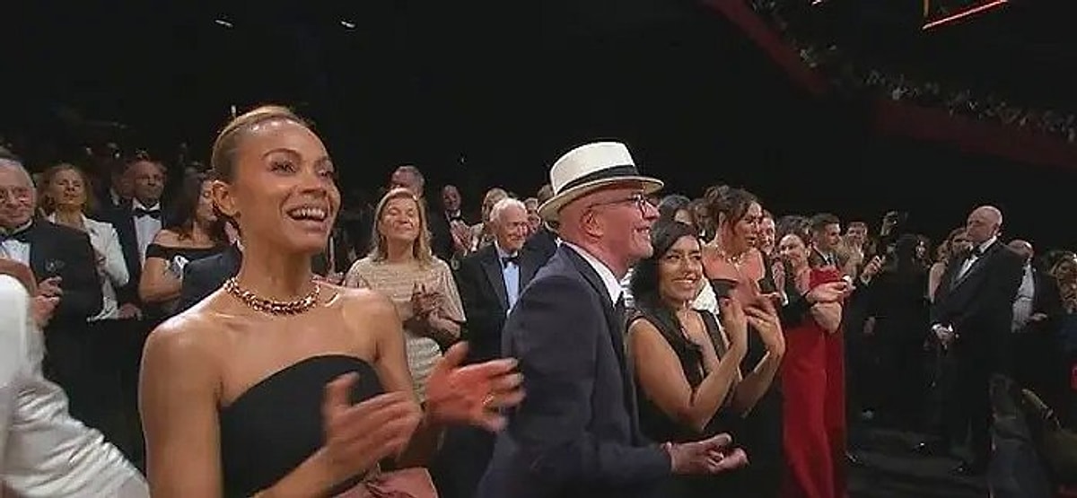 Selena Gomez'in Filmi Cannes'da Tam 9 Dakika Boyunca Alkışlandı! - Onedio