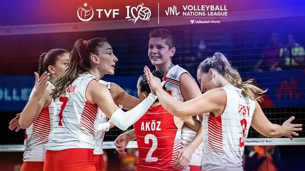 Ebrar, Zehra, Hande, Eda Erdem: Voleybol Milli Takımı Oyuncularından ...