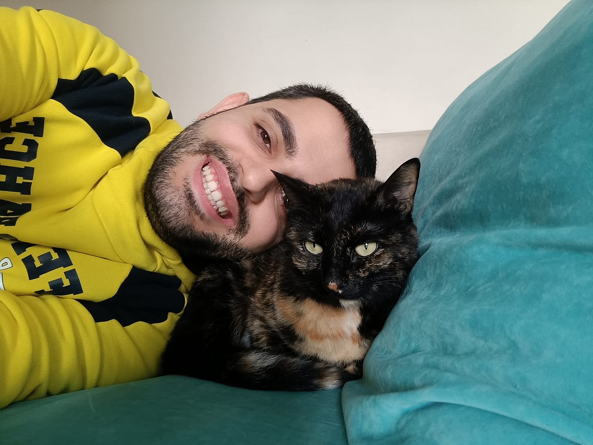 Hanımlar, Beyler! Astroloji Alanında Ezberler Bozuluyor! Gencecik Bir Cevher: Onur Bal - Onedio